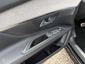 Melns Peugeot 5008 2023 Marijampole, ar dzinēja tilpumu 1.20 L un nobraukumu 146 tūkst. km par 21169 €, foto 21 vietnē AUTOMOTO.COM.LV