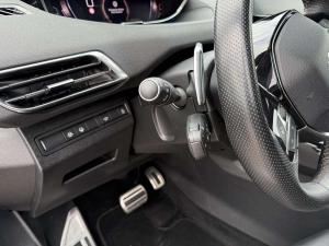 Melns Peugeot 5008 2023 Marijampole, ar dzinēja tilpumu 1.20 L un nobraukumu 146 tūkst. km par 21169 €, foto 25 vietnē AUTOMOTO.COM.LV