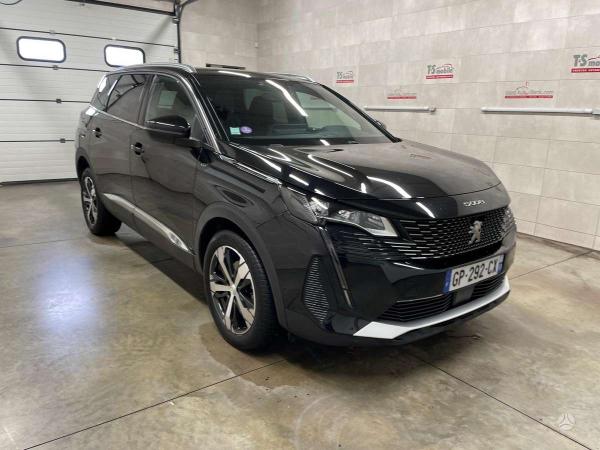 Black Peugeot 5008 2023 in Marijampole, with an engine capacity of 1.20 L and mileage of 44 thousand km for 22748 €, photo 3 on AUTOMOTO.COM.LV