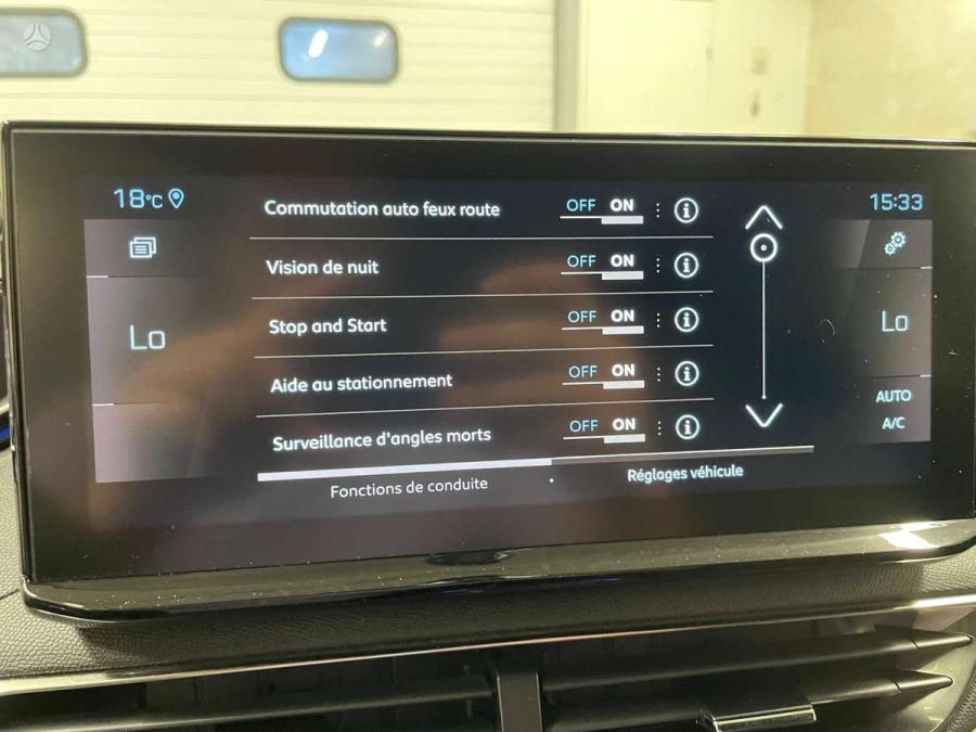 Melns Peugeot 5008 2023 Marijampole, ar dzinēja tilpumu 1.20 L un nobraukumu 44 tūkst. km par 22748 €, foto 17 vietnē AUTOMOTO.COM.LV
