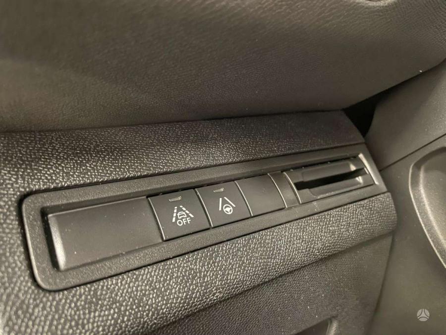 Melns Peugeot 5008 2023 Marijampole, ar dzinēja tilpumu 1.20 L un nobraukumu 44 tūkst. km par 22748 €, foto 18 vietnē AUTOMOTO.COM.LV