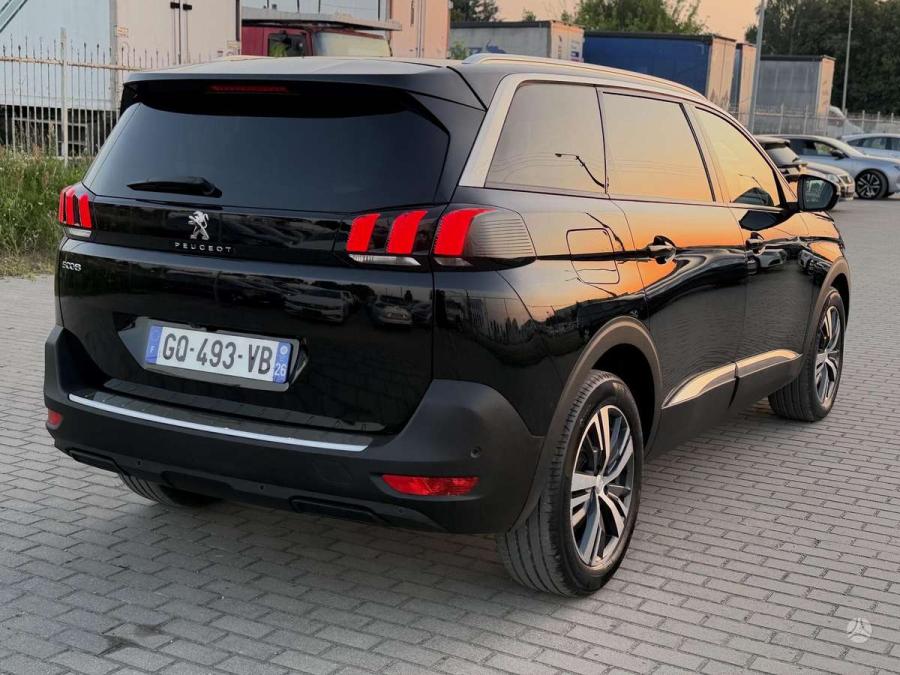 Melns Peugeot 5008 2023 Marijampole, ar dzinēja tilpumu 1.20 L un nobraukumu 126 tūkst. km par 17545 €, foto 10 vietnē AUTOMOTO.COM.LV