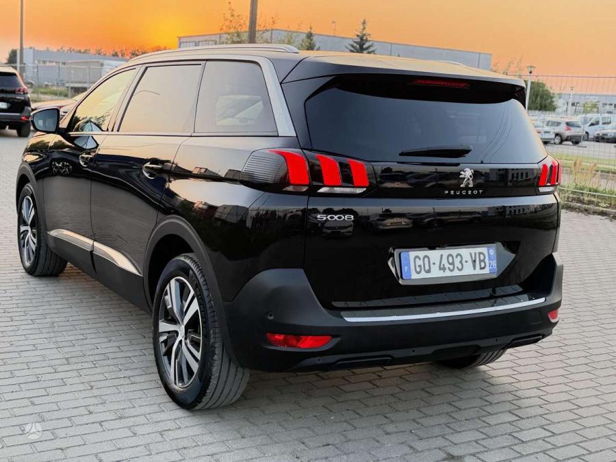 Melns Peugeot 5008 2023 Marijampole, ar dzinēja tilpumu 1.20 L un nobraukumu 126 tūkst. km par 17545 €, foto 14 vietnē AUTOMOTO.COM.LV