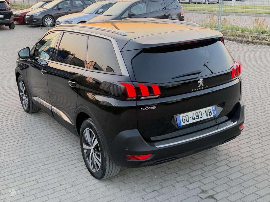 Melns Peugeot 5008 2023 Marijampole, ar dzinēja tilpumu 1.20 L un nobraukumu 126 tūkst. km par 17545 €, foto 15 vietnē AUTOMOTO.COM.LV