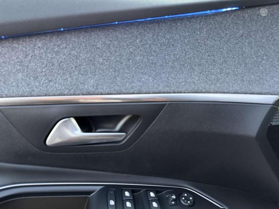 Melns Peugeot 5008 2023 Marijampole, ar dzinēja tilpumu 1.20 L un nobraukumu 126 tūkst. km par 17545 €, foto 21 vietnē AUTOMOTO.COM.LV