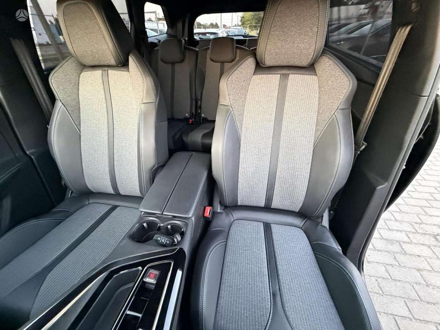 Melns Peugeot 5008 2023 Marijampole, ar dzinēja tilpumu 1.20 L un nobraukumu 126 tūkst. km par 17545 €, foto 24 vietnē AUTOMOTO.COM.LV