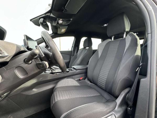 Melns Peugeot 5008 2023 Viļņa, ar dzinēja tilpumu 1.20 L un nobraukumu 174 tūkst. km par 13914 €, foto 11 vietnē AUTOMOTO.COM.LV