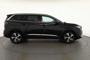 Black Peugeot 5008 2024 in Kaunas, with an engine capacity of 1.20 L and mileage of 20 thousand km for 32175 €, photo 6 on AUTOMOTO.COM.LV