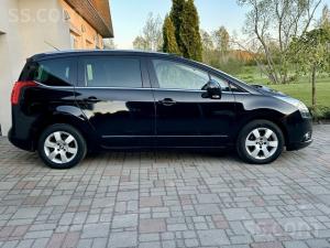 Melns Peugeot 5008 2009 Rīga, ar dzinēja tilpumu 1.60 L un nobraukumu 280 tūkst. km par 3900 €, foto 4 vietnē AUTOMOTO.COM.LV