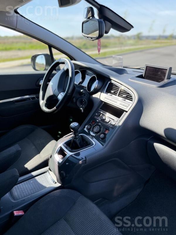 Melns Peugeot 5008 2009 Liepāja, ar dzinēja tilpumu 1.60 L un nobraukumu 265 tūkst. km par 2000 €, foto 9 vietnē AUTOMOTO.COM.LV