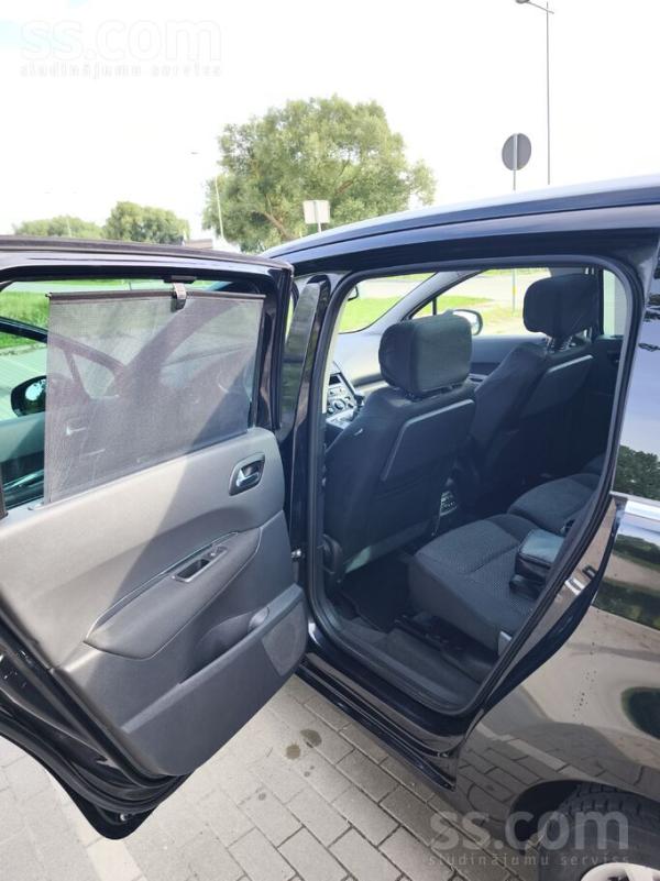 Melns Peugeot 5008 2009 Liepāja, ar dzinēja tilpumu 1.60 L un nobraukumu 268 tūkst. km par 2400 €, foto 10 vietnē AUTOMOTO.COM.LV