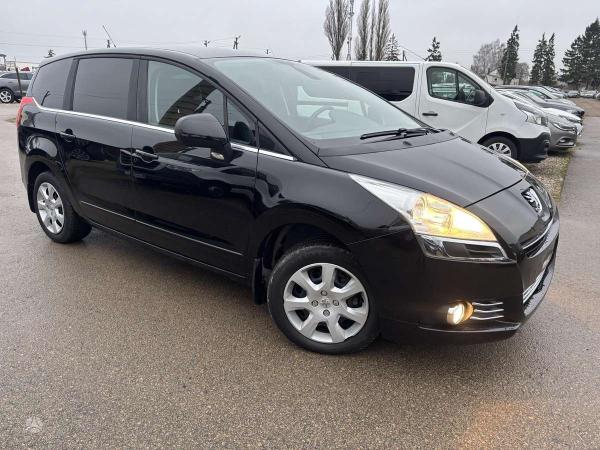 Black Peugeot 5008 2010 in Taurage, with an engine capacity of 1.56 L and mileage of 271 thousand km for 3400 €, photo 1 on AUTOMOTO.COM.LV