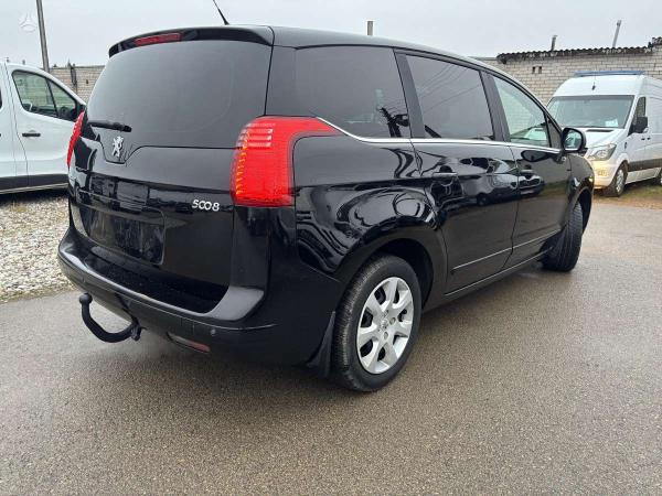 Black Peugeot 5008 2010 in Taurage, with an engine capacity of 1.56 L and mileage of 271 thousand km for 3400 €, photo 5 on AUTOMOTO.COM.LV