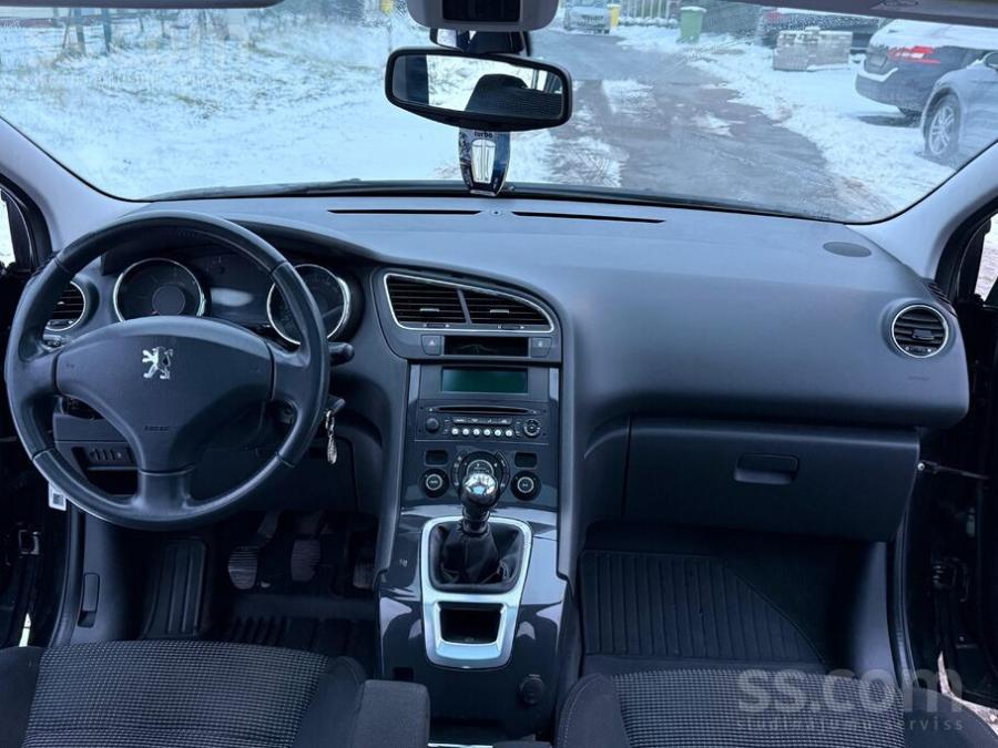 Melns Peugeot 5008 2010 Rīga, ar dzinēja tilpumu 2.00 L un nobraukumu 240 tūkst. km par 3950 €, foto 14 vietnē AUTOMOTO.COM.LV