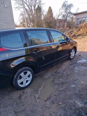 Black Peugeot 5008 2010 in Kaunas, with an engine capacity of 2.00 L and mileage of 345 thousand km for 3000 €, photo 5 on AUTOMOTO.COM.LV