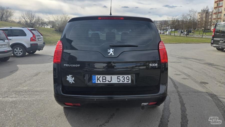 Black Peugeot 5008 2010 in Panevezys, with an engine capacity of 1.60 L and mileage of 193 thousand km for 2900 €, photo 6 on AUTOMOTO.COM.LV