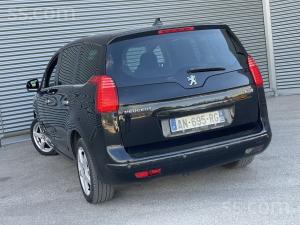Melns Peugeot 5008 2010 Rīga, ar dzinēja tilpumu 2.00 L un nobraukumu 260 tūkst. km par 4350 €, foto 5 vietnē AUTOMOTO.COM.LV