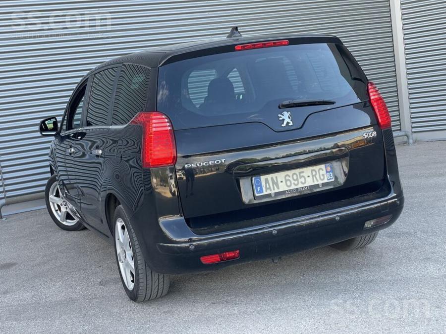 Melns Peugeot 5008 2010 Rīga, ar dzinēja tilpumu 2.00 L un nobraukumu 260 tūkst. km par 4350 €, foto 5 vietnē AUTOMOTO.COM.LV