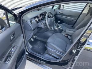 Melns Peugeot 5008 2010 Rīga, ar dzinēja tilpumu 2.00 L un nobraukumu 260 tūkst. km par 4350 €, foto 8 vietnē AUTOMOTO.COM.LV