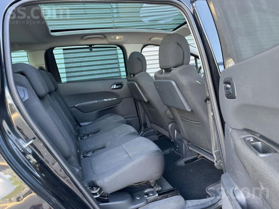 Melns Peugeot 5008 2010 Rīga, ar dzinēja tilpumu 2.00 L un nobraukumu 260 tūkst. km par 4350 €, foto 20 vietnē AUTOMOTO.COM.LV