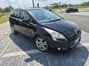 Melns Peugeot 5008 2010 Jelgava, ar dzinēja tilpumu 1.60 L un nobraukumu 363 tūkst. km par 8000 €, foto 3 vietnē AUTOMOTO.COM.LV
