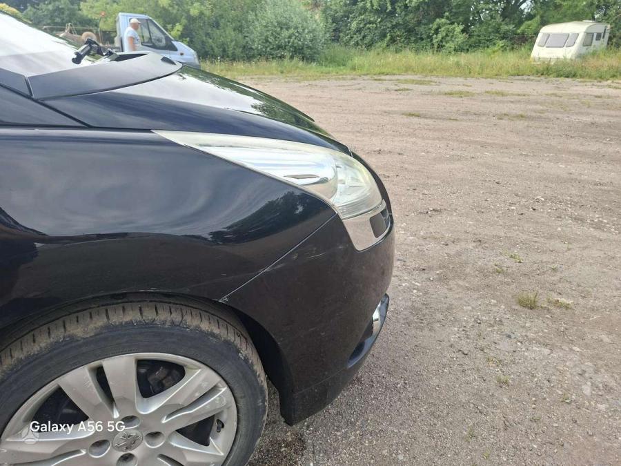 Melns Peugeot 5008 2010 Pasvalys, ar dzinēja tilpumu 1.60 L un nobraukumu 0 tūkst. km par 2850 €, foto 13 vietnē AUTOMOTO.COM.LV