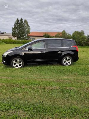 Black Peugeot 5008 2010 in Vilnius, with an engine capacity of 1.60 L and mileage of 218 thousand km for 2700 €, photo 3 on AUTOMOTO.COM.LV