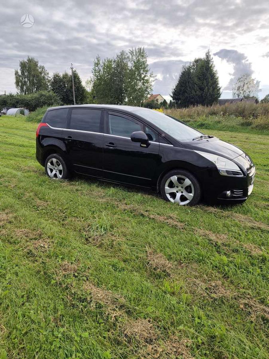 Black Peugeot 5008 2010 in Vilnius, with an engine capacity of 1.60 L and mileage of 218 thousand km for 2700 €, photo 5 on AUTOMOTO.COM.LV
