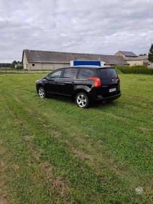 Black Peugeot 5008 2010 in Vilnius, with an engine capacity of 1.60 L and mileage of 218 thousand km for 2700 €, photo 8 on AUTOMOTO.COM.LV