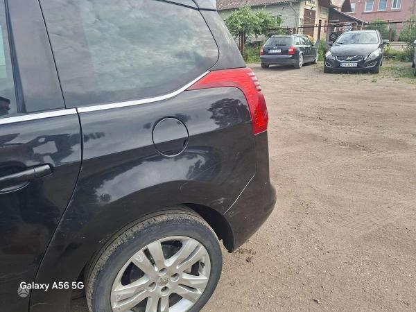 Пежо 5008 2010 в Пасвалис на AUTOMOTO.COM.LV Черный Пежо 5008 2010 в Пасвалис, объемом двигателя 0.00 л и пробегом 289 тыс. км за 2650 €, фото 8 на AUTOMOTO.COM.LV