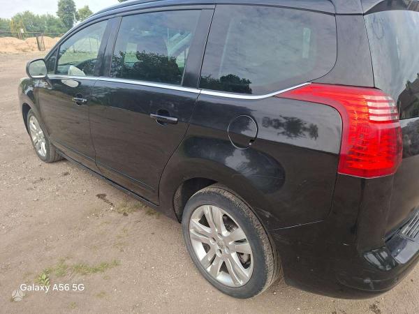 Пежо 5008 2010 в Пасвалис на AUTOMOTO.COM.LV Черный Пежо 5008 2010 в Пасвалис, объемом двигателя 0.00 л и пробегом 289 тыс. км за 2650 €, фото 9 на AUTOMOTO.COM.LV