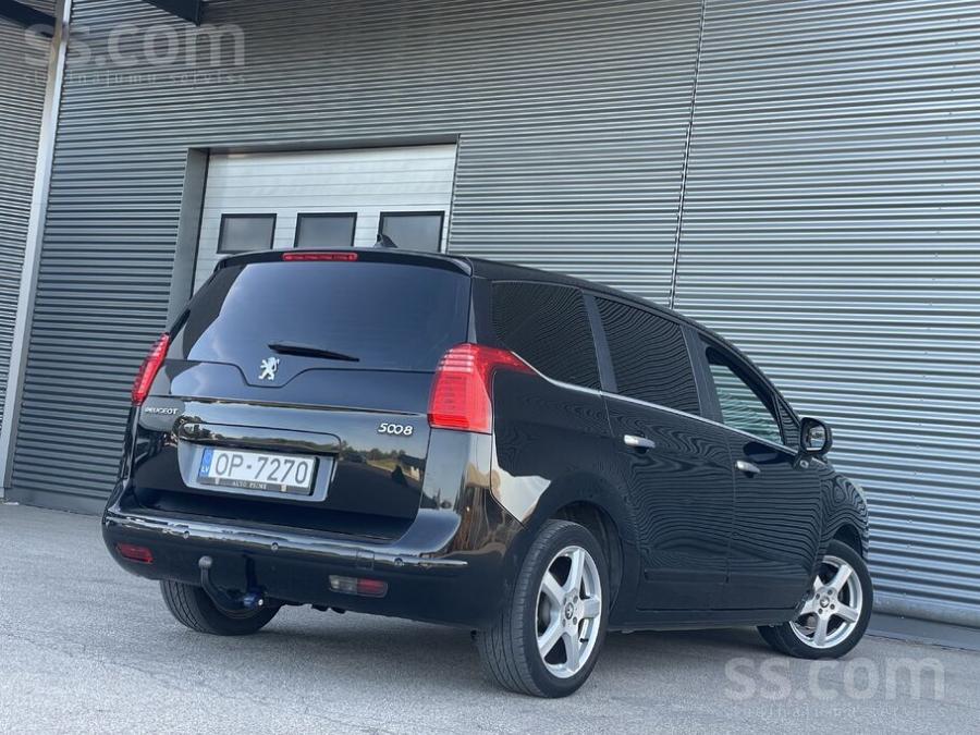 Black Peugeot 5008 2010 in Riga, with an engine capacity of 2.00 L and mileage of 263 thousand km for 4750 €, photo 4 on AUTOMOTO.COM.LV