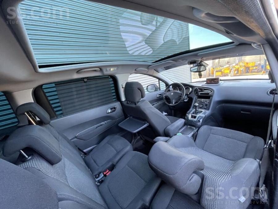 Black Peugeot 5008 2010 in Riga, with an engine capacity of 2.00 L and mileage of 263 thousand km for 4750 €, photo 13 on AUTOMOTO.COM.LV