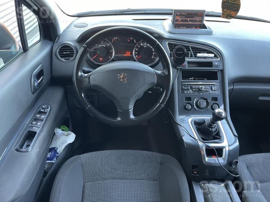 Black Peugeot 5008 2010 in Riga, with an engine capacity of 2.00 L and mileage of 263 thousand km for 4750 €, photo 16 on AUTOMOTO.COM.LV