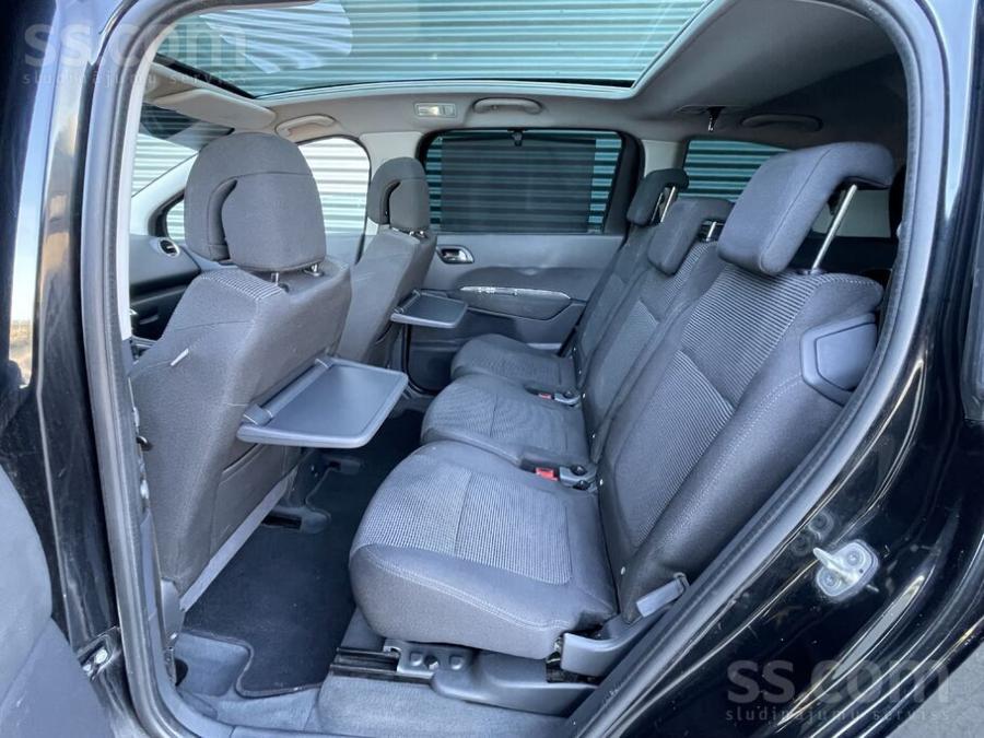 Black Peugeot 5008 2010 in Riga, with an engine capacity of 2.00 L and mileage of 263 thousand km for 4750 €, photo 19 on AUTOMOTO.COM.LV