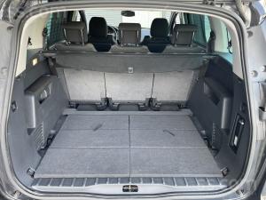Black Peugeot 5008 2010 in Riga, with an engine capacity of 2.00 L and mileage of 263 thousand km for 4750 €, photo 21 on AUTOMOTO.COM.LV