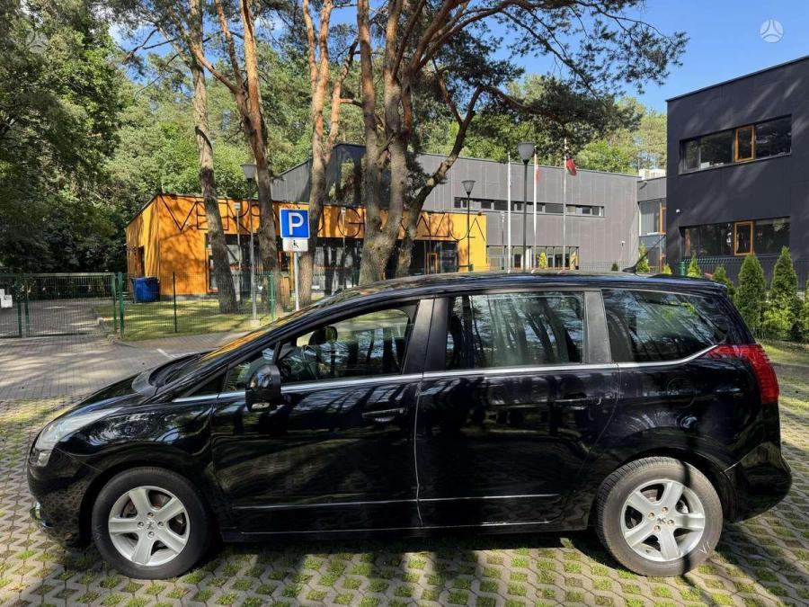 Melns Peugeot 5008 2011 Kauņa, ar dzinēja tilpumu 2.00 L un nobraukumu 299 tūkst. km par 3999 €, foto 20 vietnē AUTOMOTO.COM.LV