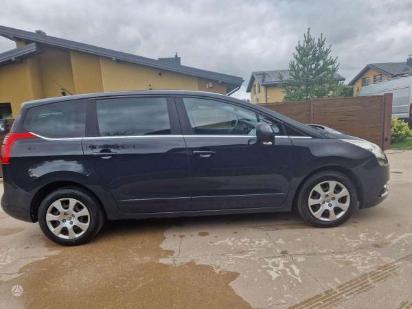 Melns Peugeot 5008 2011 Kauņa, ar dzinēja tilpumu 1.60 L un nobraukumu 224 tūkst. km par 3850 €, foto 3 vietnē AUTOMOTO.COM.LV