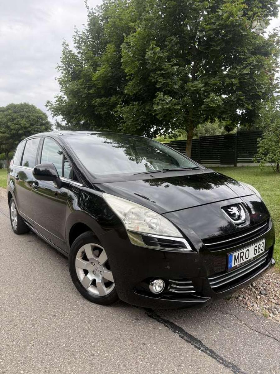 Melns Peugeot 5008 2011 Viļņa, ar dzinēja tilpumu 1.60 L un nobraukumu 174 tūkst. km par 2950 €, foto 3 vietnē AUTOMOTO.COM.LV