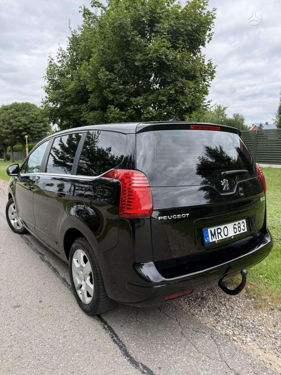 Melns Peugeot 5008 2011 Viļņa, ar dzinēja tilpumu 1.60 L un nobraukumu 174 tūkst. km par 2950 €, foto 7 vietnē AUTOMOTO.COM.LV