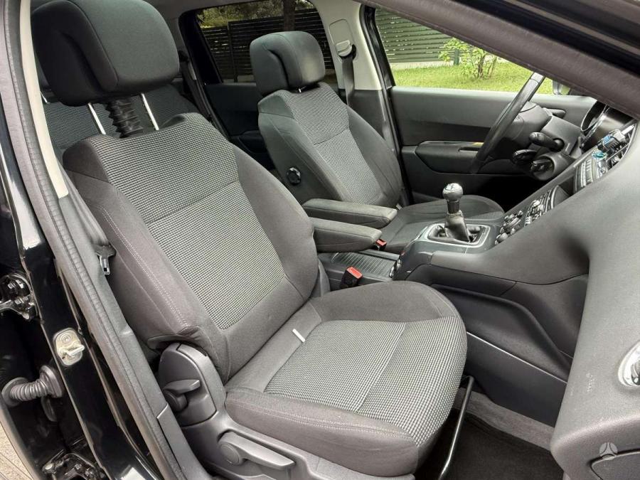 Melns Peugeot 5008 2011 Viļņa, ar dzinēja tilpumu 1.60 L un nobraukumu 174 tūkst. km par 2950 €, foto 15 vietnē AUTOMOTO.COM.LV