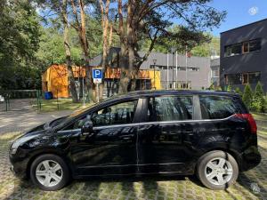 Melns Peugeot 5008 2011 Kauņa, ar dzinēja tilpumu 2.00 L un nobraukumu 299 tūkst. km par 4000 €, foto 20 vietnē AUTOMOTO.COM.LV