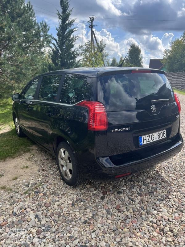 Melns Peugeot 5008 2011 Viļņa, ar dzinēja tilpumu 1.60 L un nobraukumu 339 tūkst. km par 1500 €, foto 5 vietnē AUTOMOTO.COM.LV