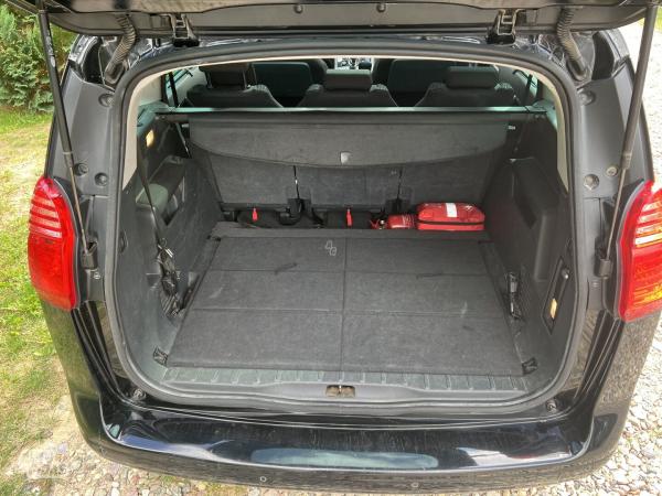 Melns Peugeot 5008 2011 Viļņa, ar dzinēja tilpumu 1.60 L un nobraukumu 339 tūkst. km par 1500 €, foto 10 vietnē AUTOMOTO.COM.LV