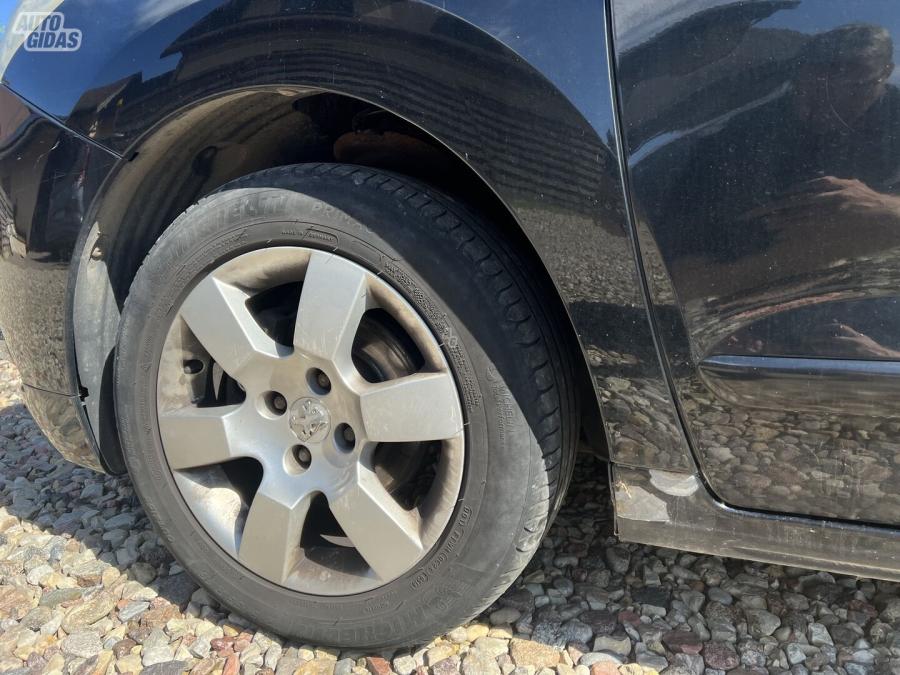 Melns Peugeot 5008 2011 Viļņa, ar dzinēja tilpumu 1.60 L un nobraukumu 339 tūkst. km par 1500 €, foto 13 vietnē AUTOMOTO.COM.LV