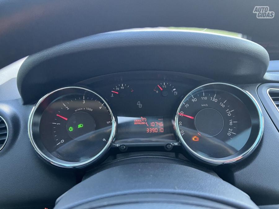 Melns Peugeot 5008 2011 Viļņa, ar dzinēja tilpumu 1.60 L un nobraukumu 339 tūkst. km par 1500 €, foto 15 vietnē AUTOMOTO.COM.LV