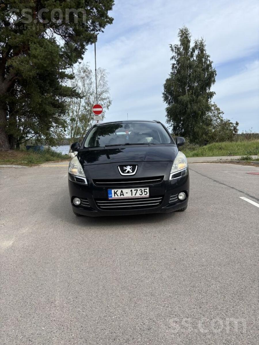 Melns Peugeot 5008 2011 Rīga, ar dzinēja tilpumu 1.60 L un nobraukumu 313 tūkst. km par 2700 €, foto 1 vietnē AUTOMOTO.COM.LV