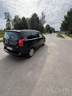 Melns Peugeot 5008 2011 Rīga, ar dzinēja tilpumu 1.60 L un nobraukumu 313 tūkst. km par 2700 €, foto 11 vietnē AUTOMOTO.COM.LV