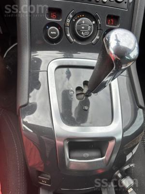 Melns Peugeot 5008 2011 Rīga, ar dzinēja tilpumu 1.60 L un nobraukumu 313 tūkst. km par 2700 €, foto 15 vietnē AUTOMOTO.COM.LV