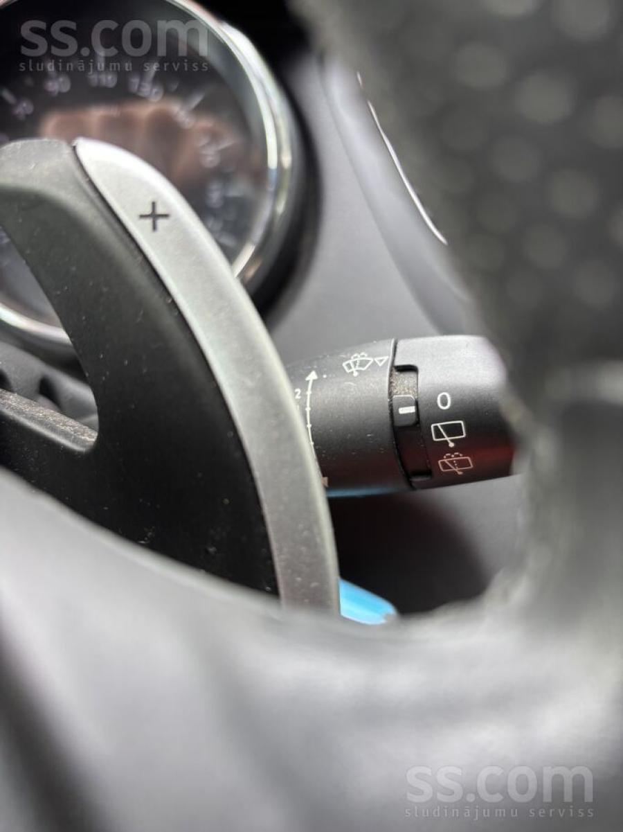 Melns Peugeot 5008 2011 Rīga, ar dzinēja tilpumu 1.60 L un nobraukumu 313 tūkst. km par 2700 €, foto 16 vietnē AUTOMOTO.COM.LV
